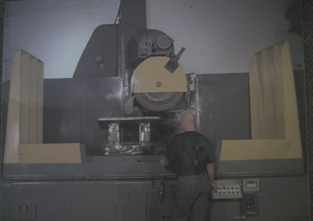 Superior Machinery :: horizon-bg-blk-blu.jpg